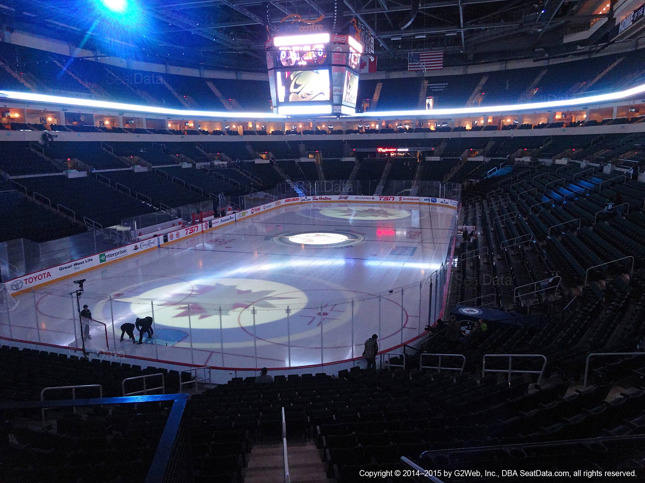 Bell MTS Place Section 211 - Winnipeg Jets - RateYourSeats.com