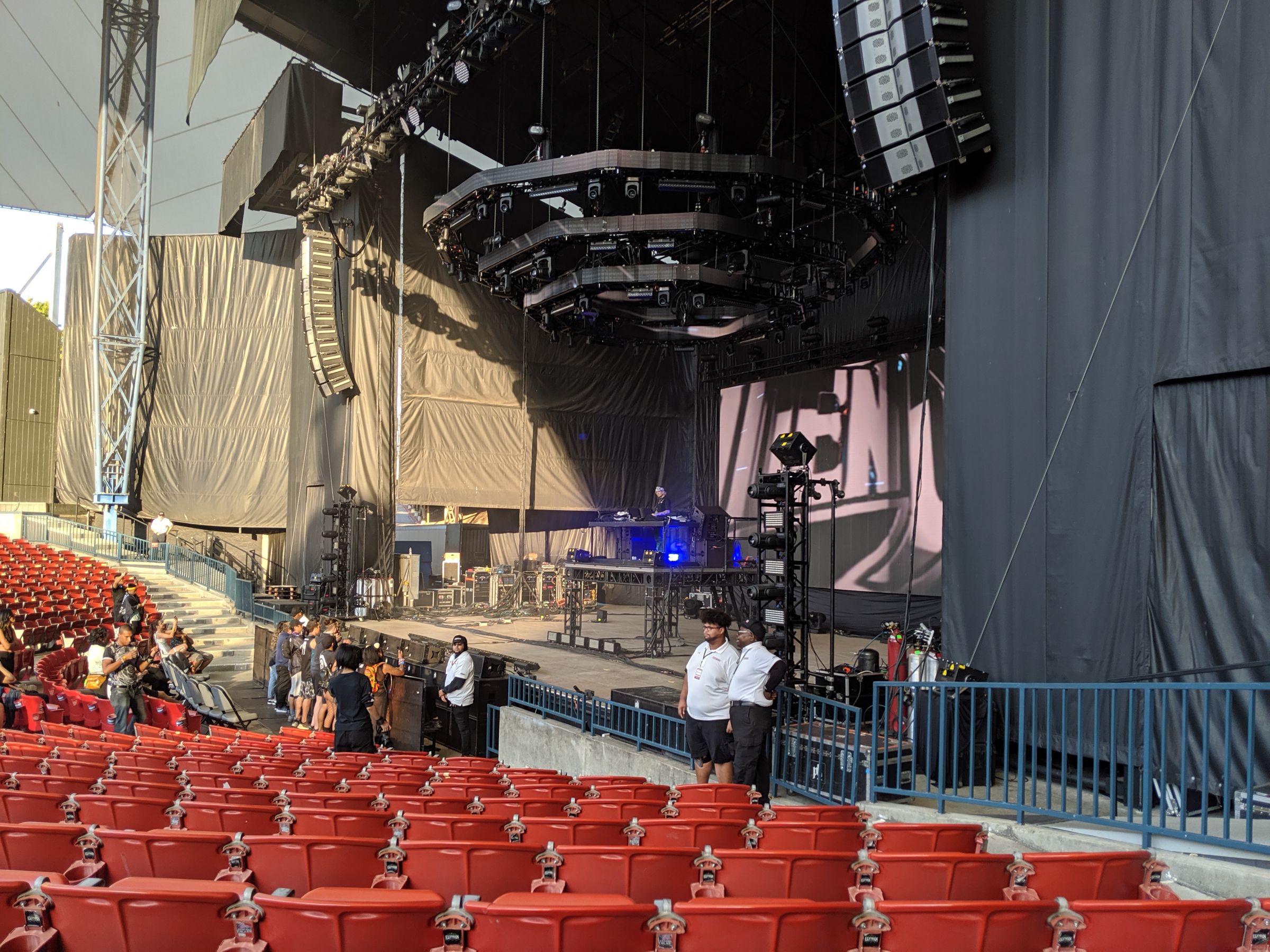 All the Way on the Side: Shoreline Amphitheatre Section 101 Review ...