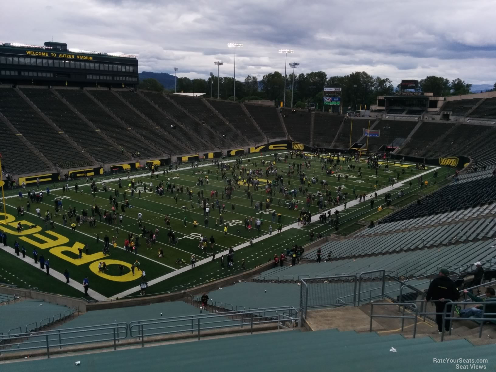 Autzen Stadium Section 37 - Oregon Football - RateYourSeats.com