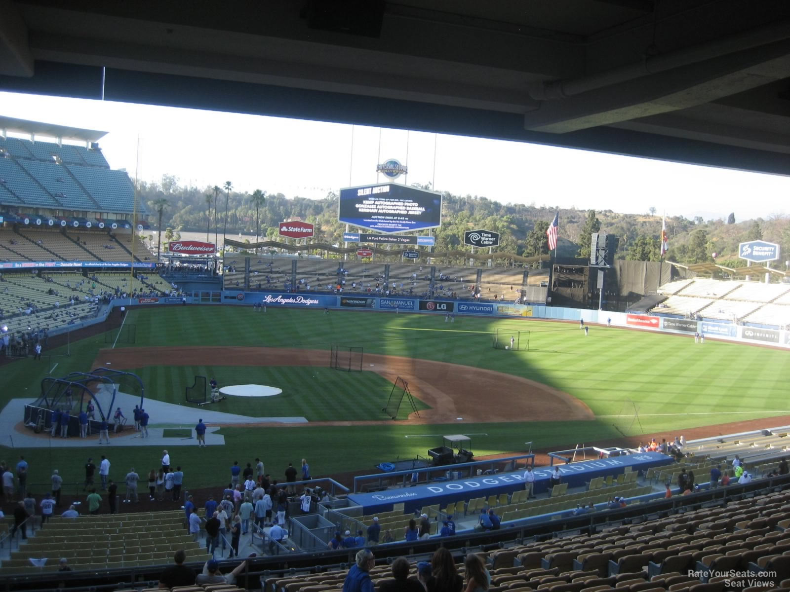 Loge Level Infield - Dodger Stadium Baseball Seating - RateYourSeats.com