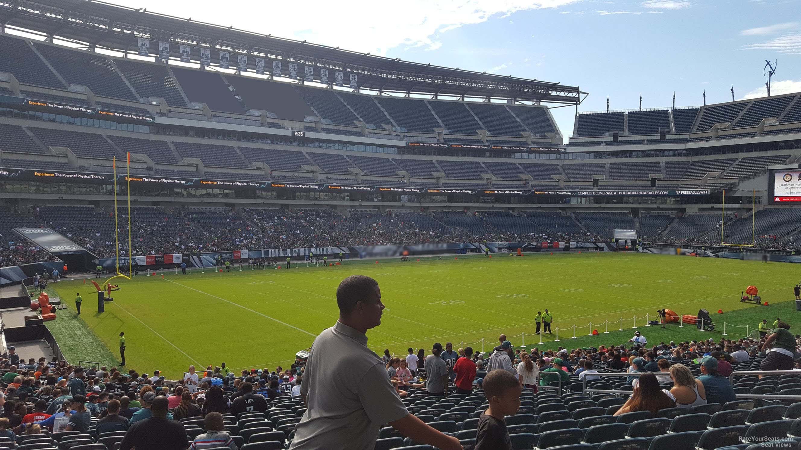 Section 134 at Lincoln Financial Field - RateYourSeats.com