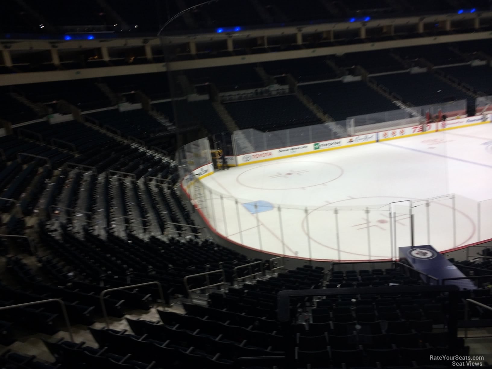 Bell MTS Place Section 209 - Winnipeg Jets - RateYourSeats.com