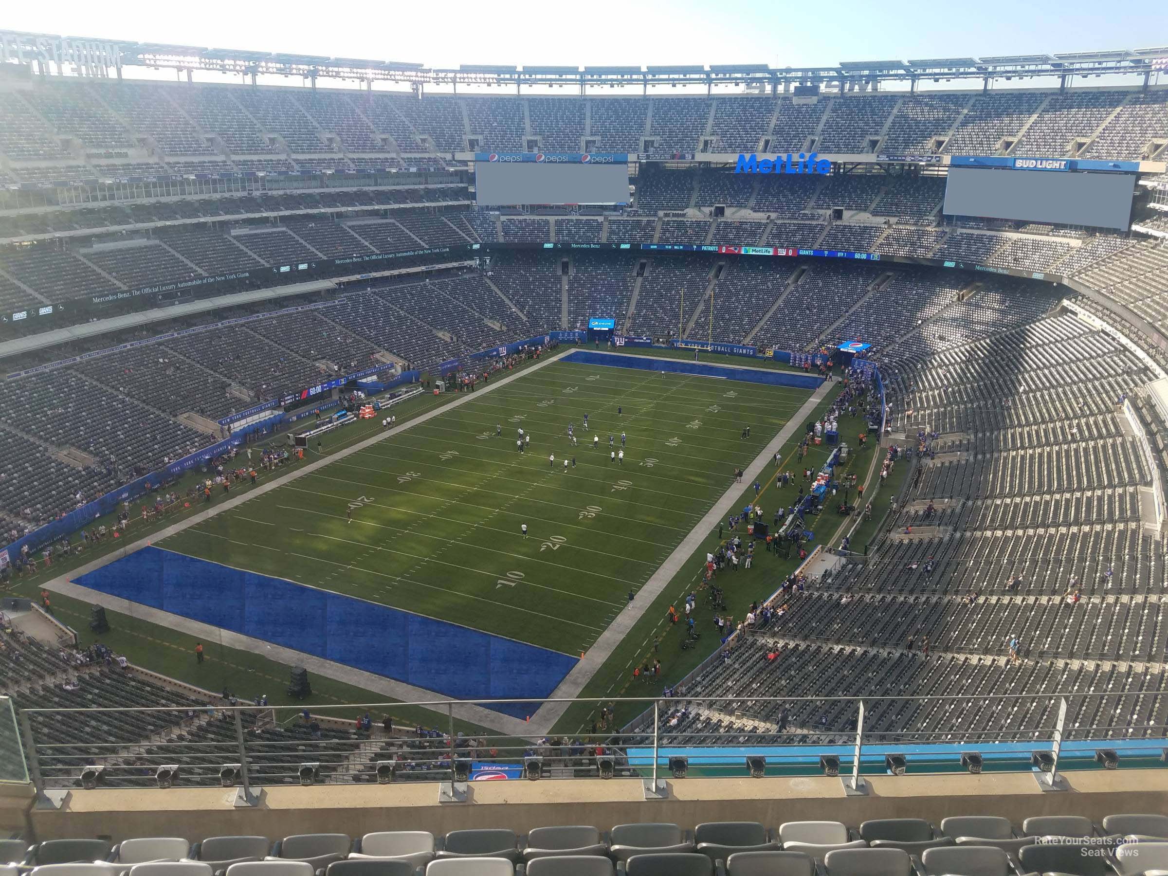 Section 322 at MetLife Stadium - RateYourSeats.com
