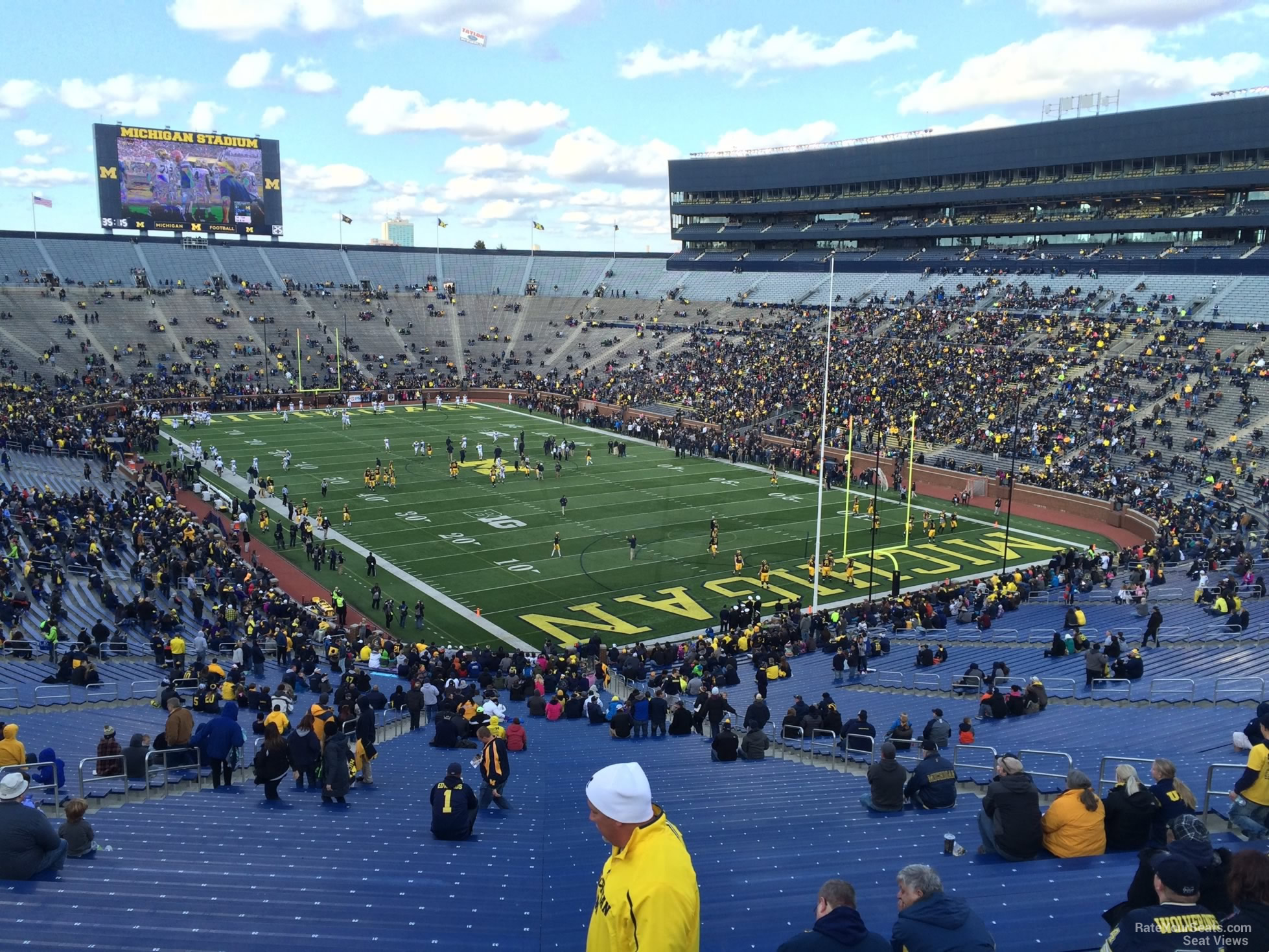 Section 16 at Michigan Stadium - RateYourSeats.com