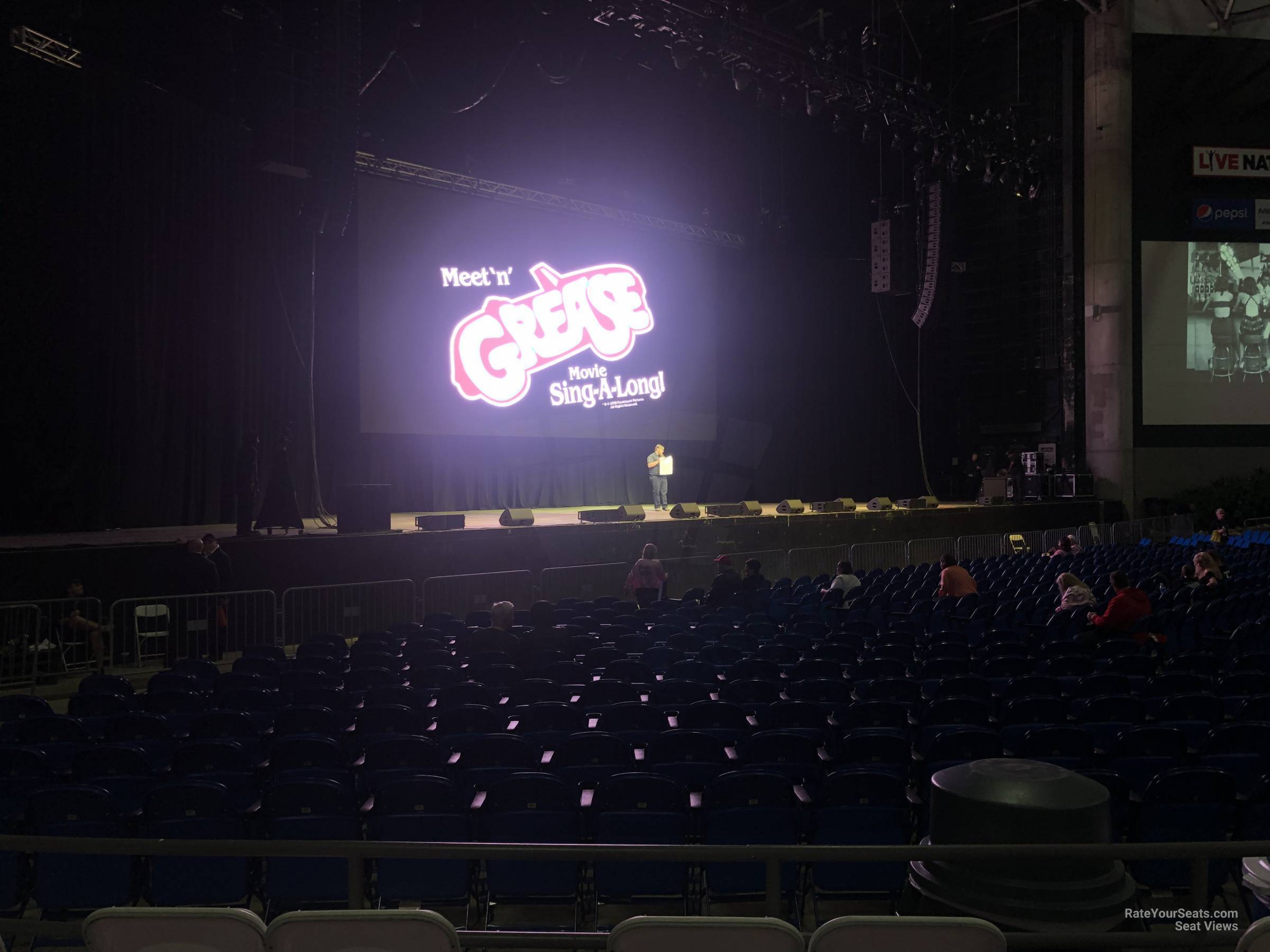 Section 4 at Midflorida Credit Union Amphitheatre - RateYourSeats.com