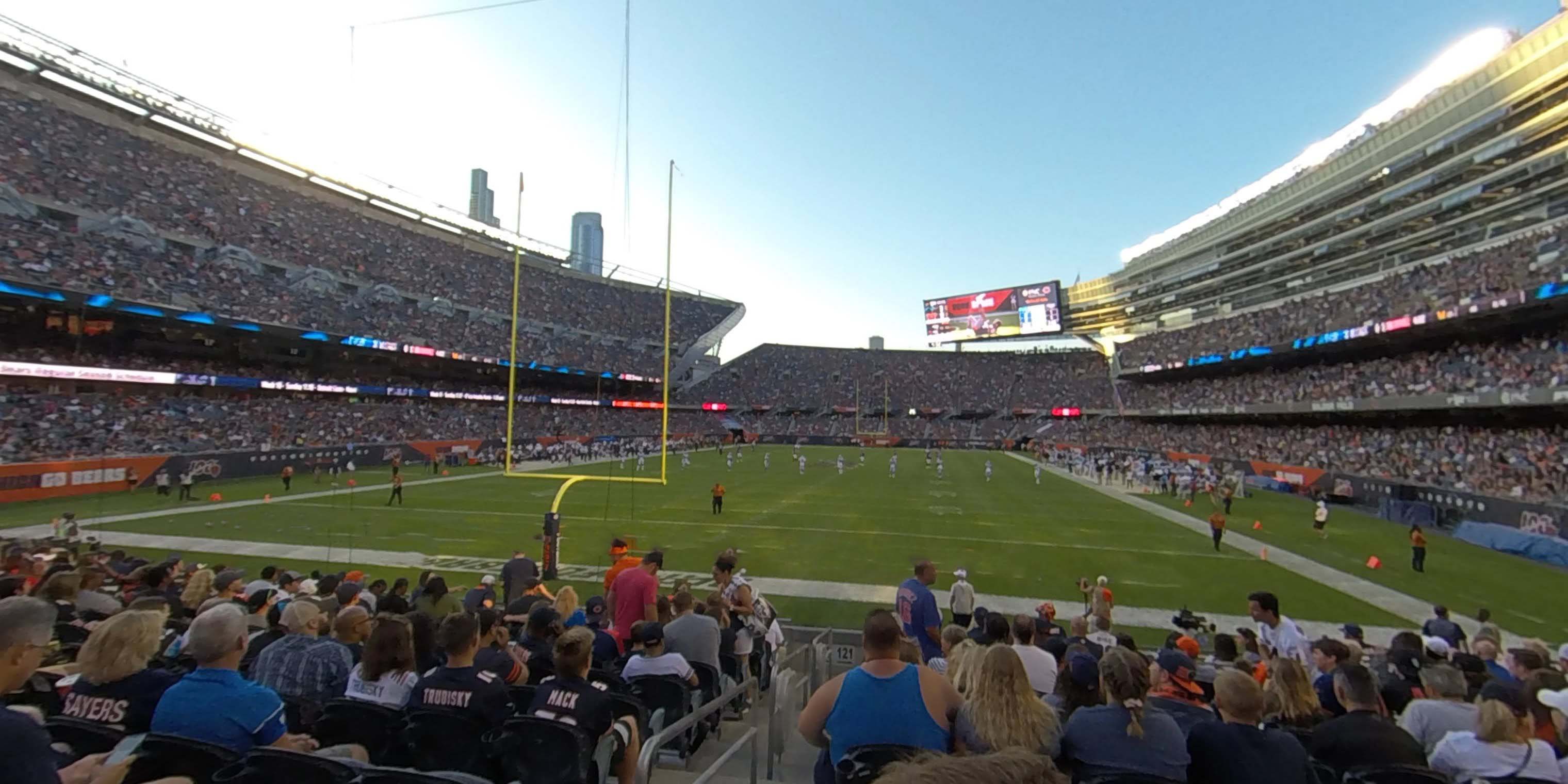 Section 122 at Soldier Field - RateYourSeats.com