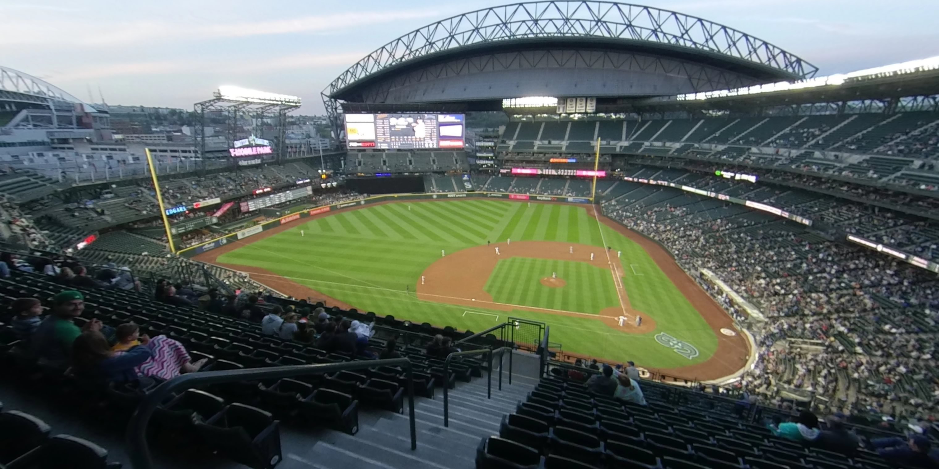 Section 337 at T-Mobile Park - Seattle Mariners - RateYourSeats.com