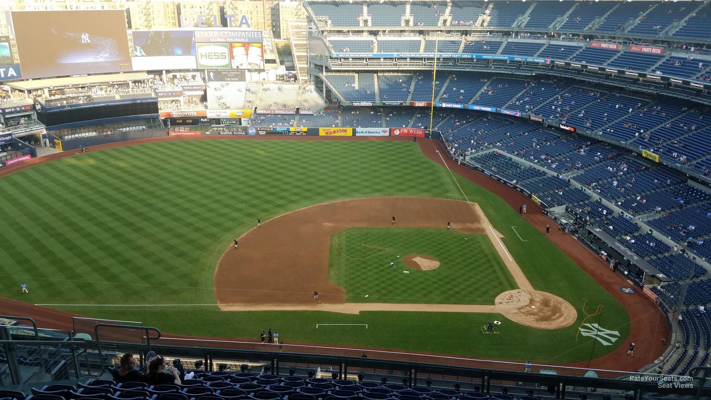 Section 424 at Yankee Stadium - RateYourSeats.com