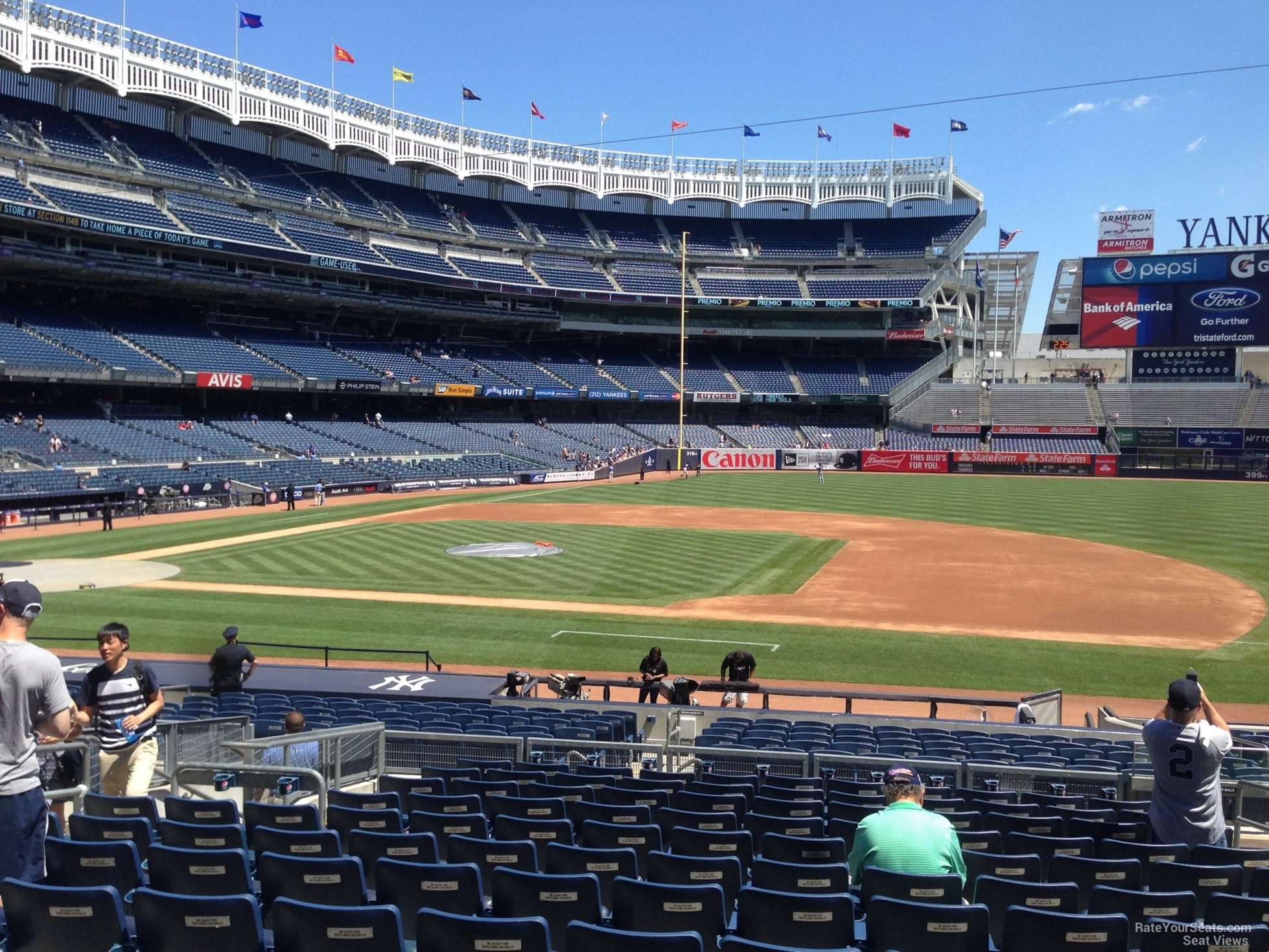 Section 115 at Yankee Stadium - New York Yankees - RateYourSeats.com