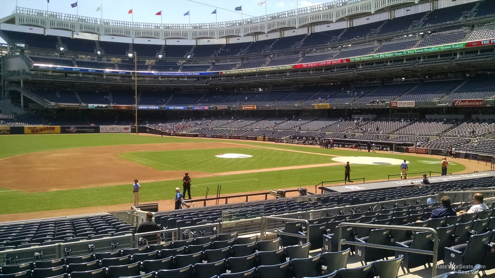 Section 126 at Yankee Stadium - New York Yankees - RateYourSeats.com
